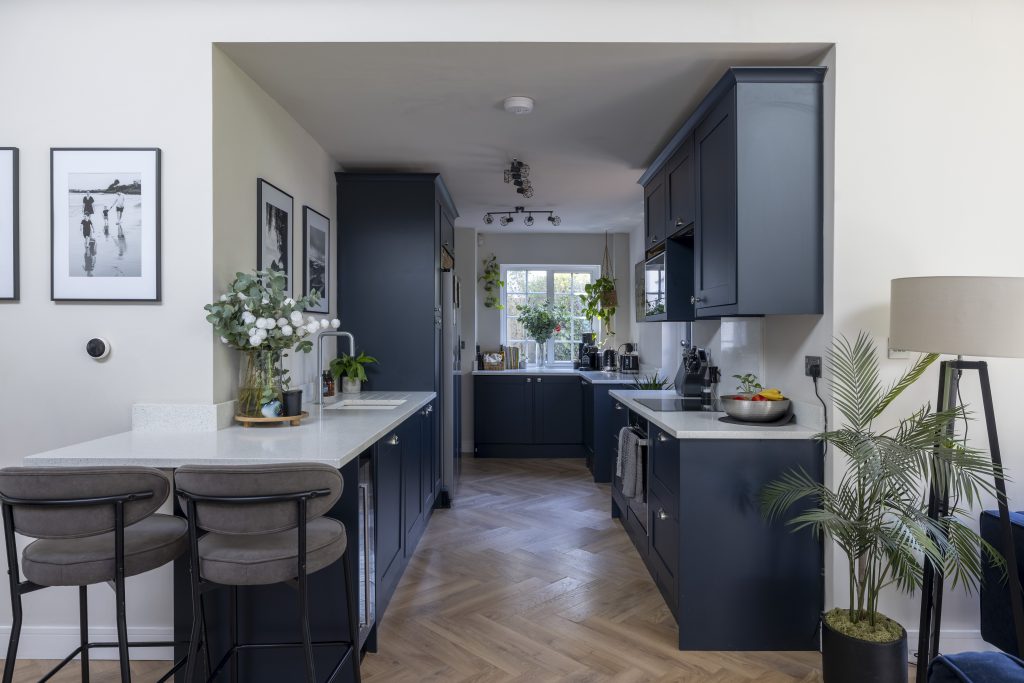 The Perfect Kitchen Layout: The Pros and Cons of Different Designs ...